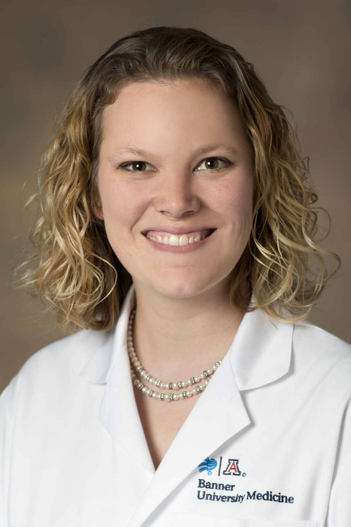 Elizabeth Mcintyre's Instagram, Twitter & Facebook on IDCrawl